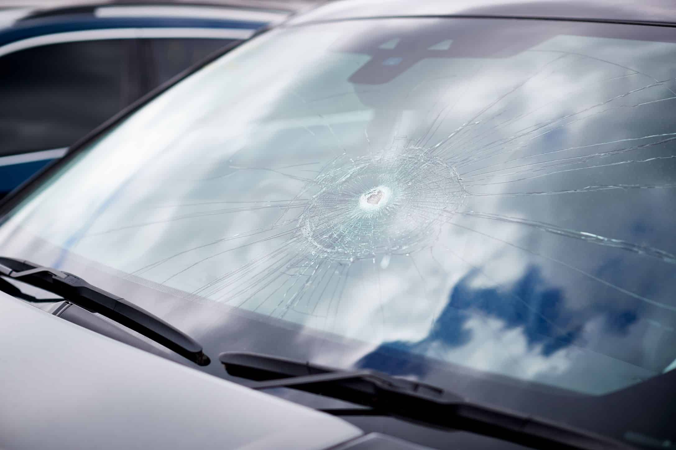 Is My Damaged Windshield is Repairable? | Inspector's Auto Appearance